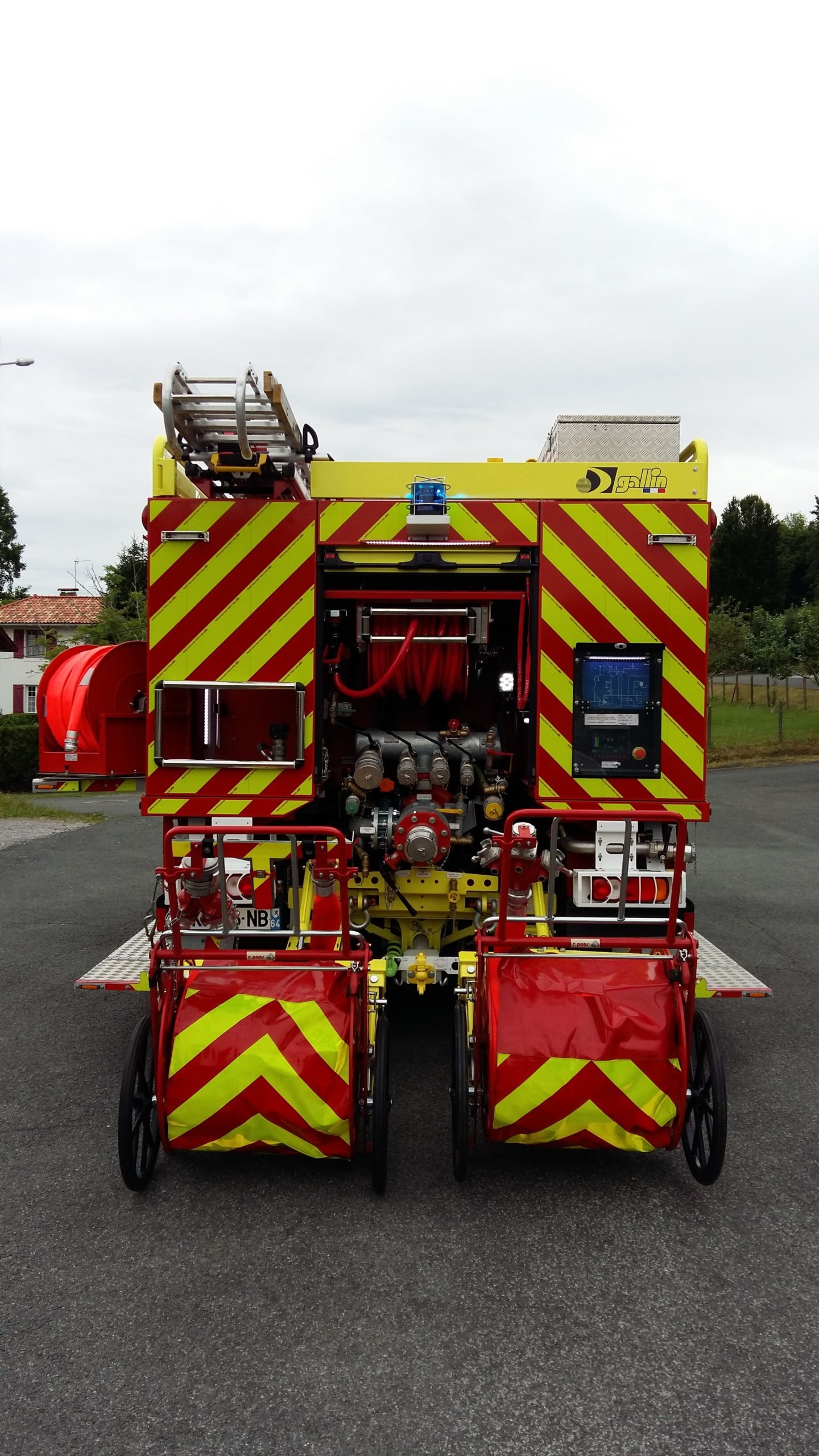 Camion Citerne Rural Moyen/Secours routier - CCRM (SR) - Desautel Fire ...